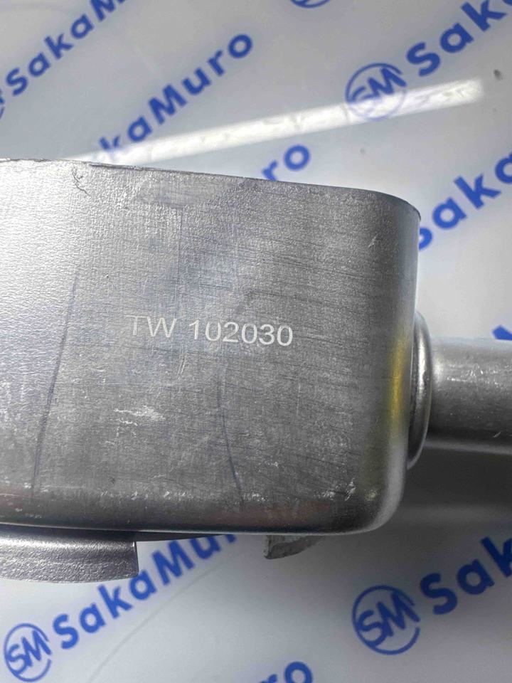 Hot Sell High Quality Auto Engine Oil Cooler AG9G6A642BC Factory AG9G ...