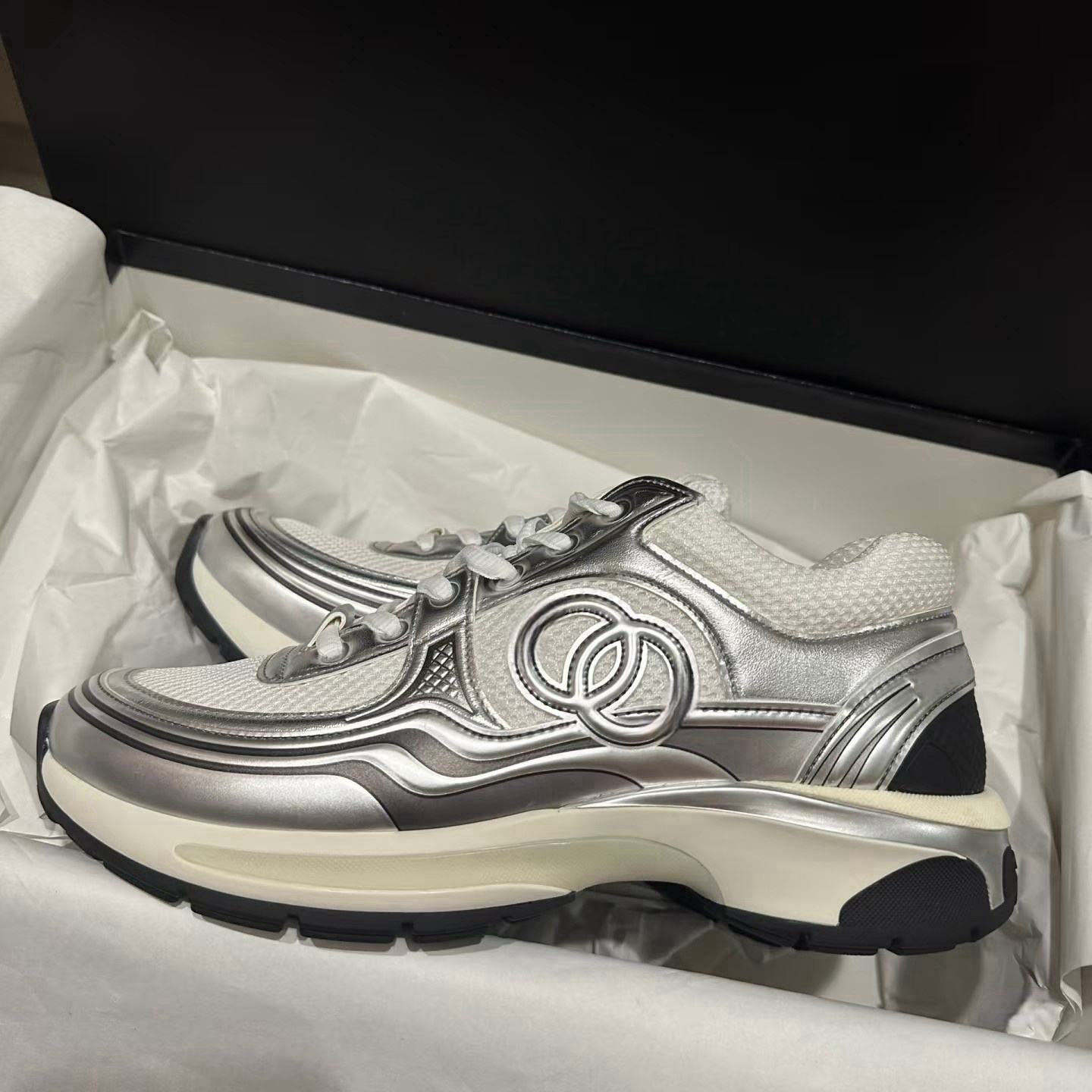 How to Choose Designer Shoes for Men: A Complete Buying Guide