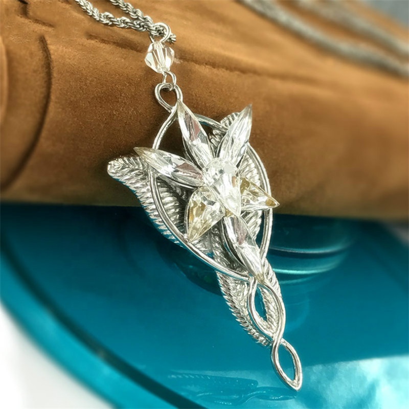 Kalung Liontin Evenstar - Fashion & Penguasa Cincin