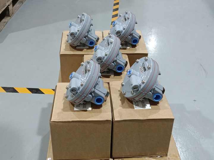 MASONEILAN High Capacity Volume Booster Relays BR200/BR400 Used for ...