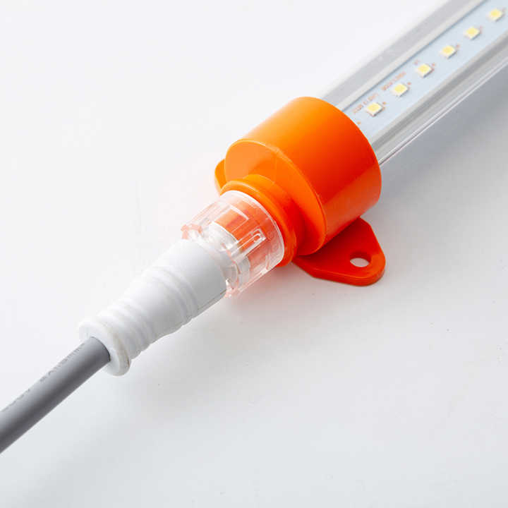 IP67 Waterproof Dimmable LED Tube Light for Poultry Farms