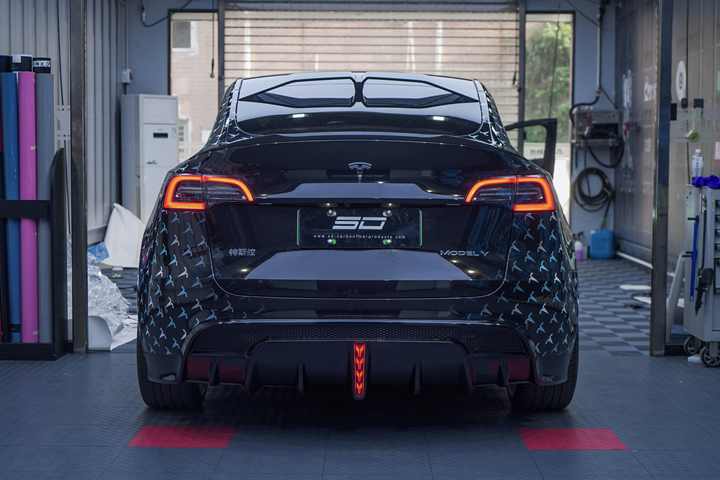 Model Y Carbon Fiber Bodykit - High Quality & Easy Install