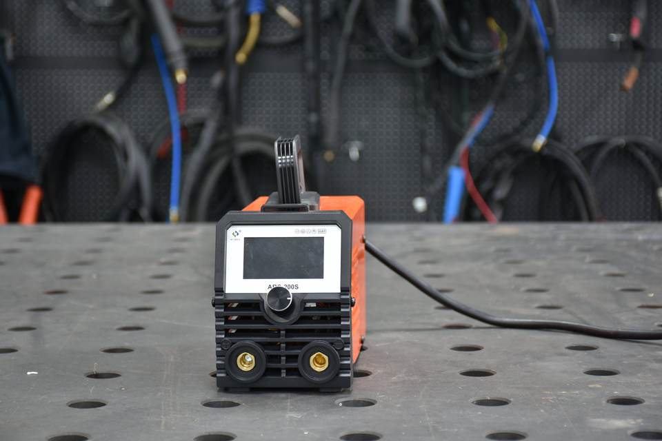 HITBOX ARC-200S Iron Carbon Steel Galvanized Iron, Stainless HITBOX ARC ...