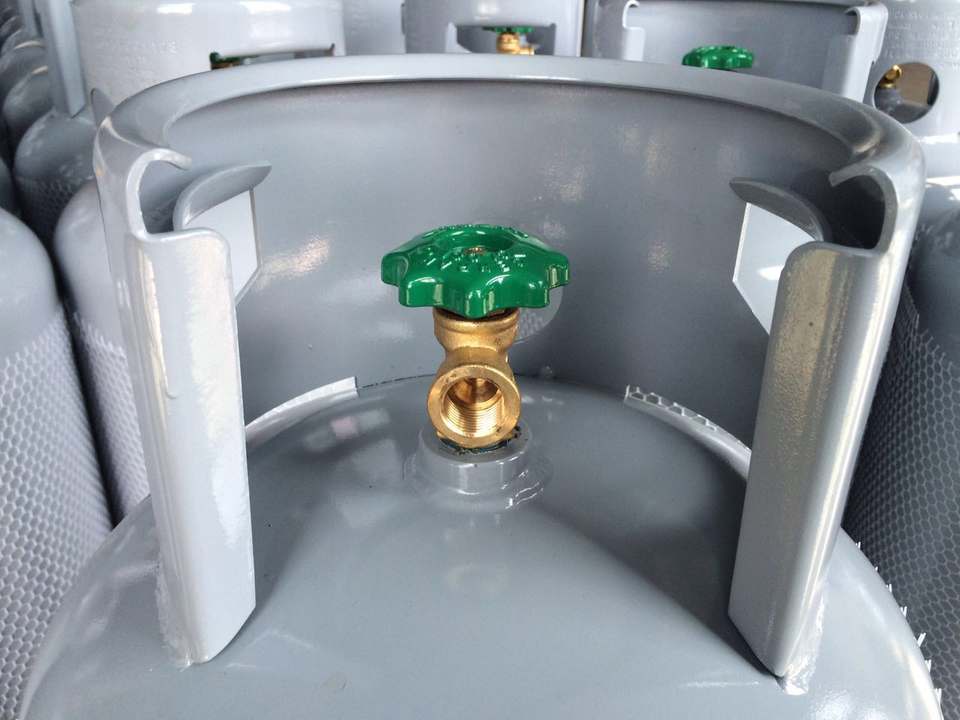 DOT4BW Standard 24 Gallon Empty Propane Gas Cylinder with POL Valve ...