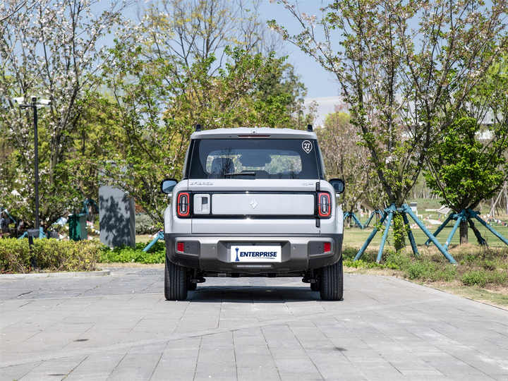 Wuling Baojun Yep Plus - 401km off-Road EV Car with Fabric Seats