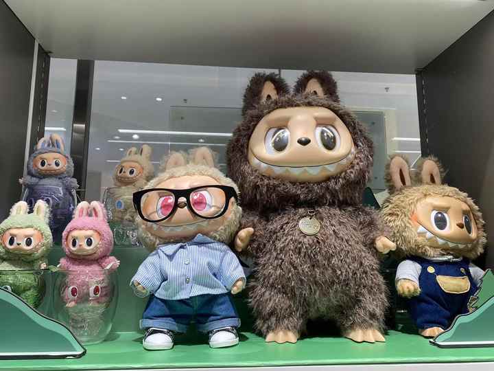 Original MART LABUBU POP Mystery Box Lucky Blind Box Figurine Doll ...