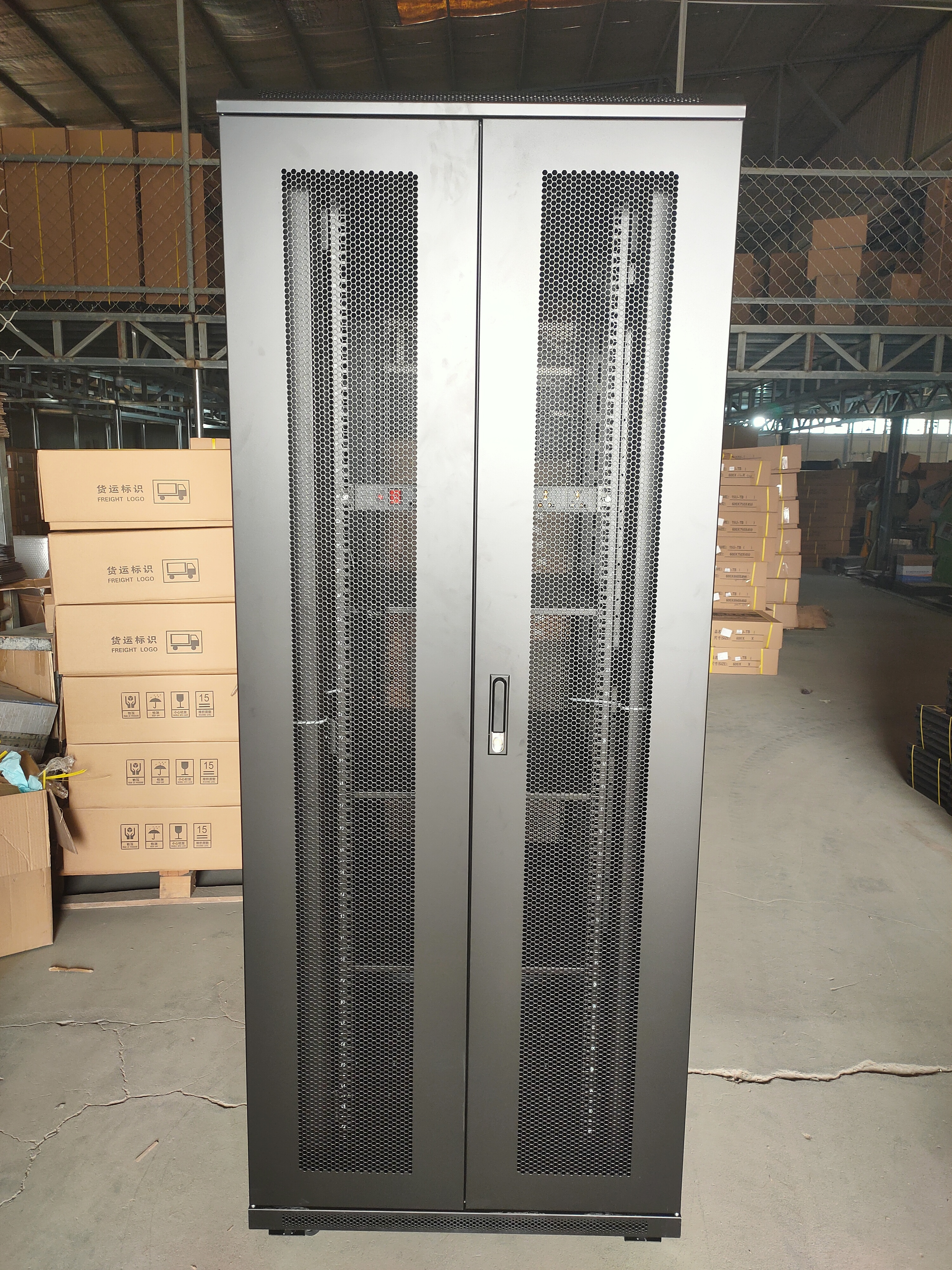 Secure and Efficient 19 inch 42u server rack cabinet Solutions for ...