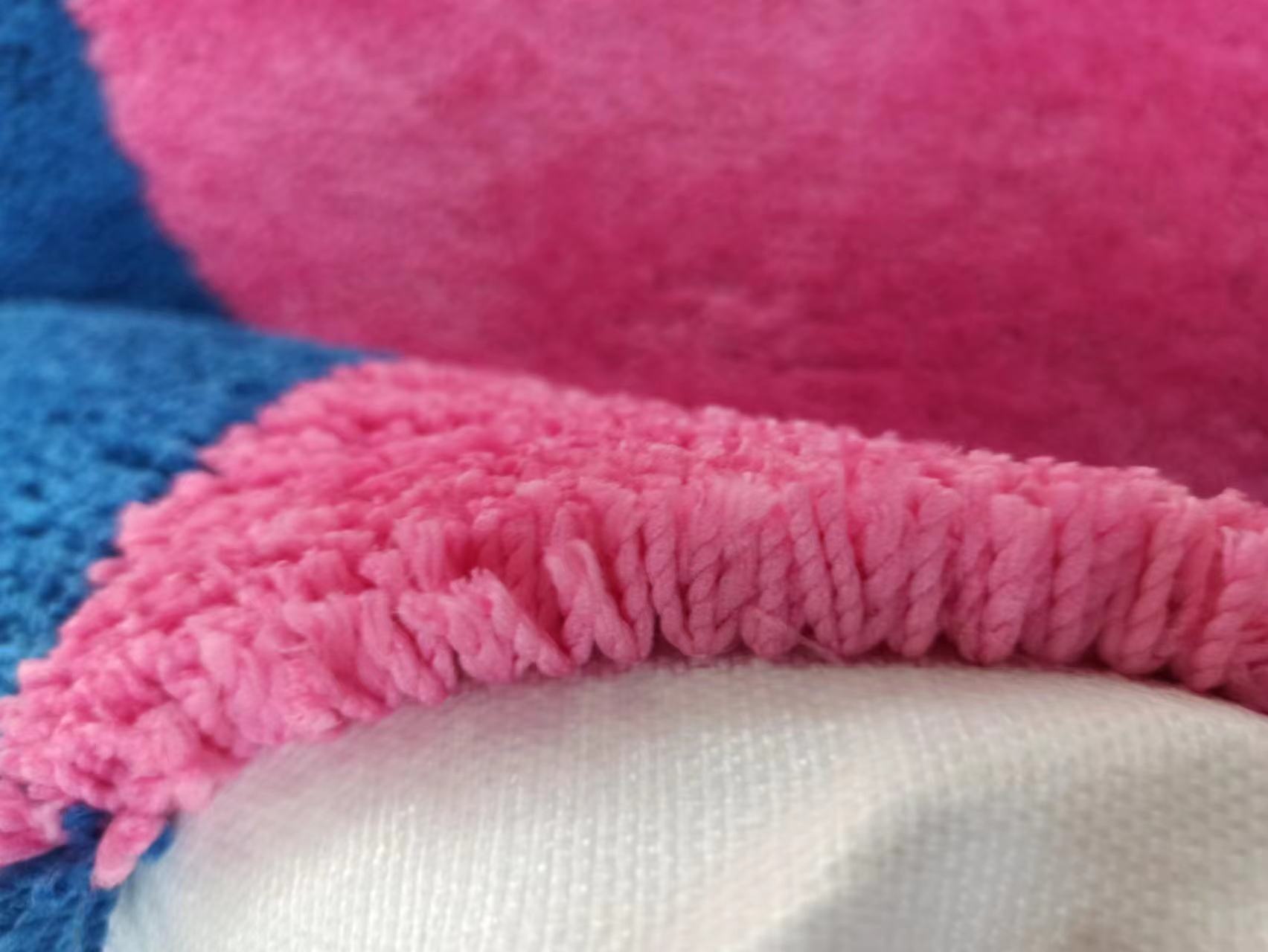 How to Choose the Best Green Rug for Your Home: Buying Guide 2026