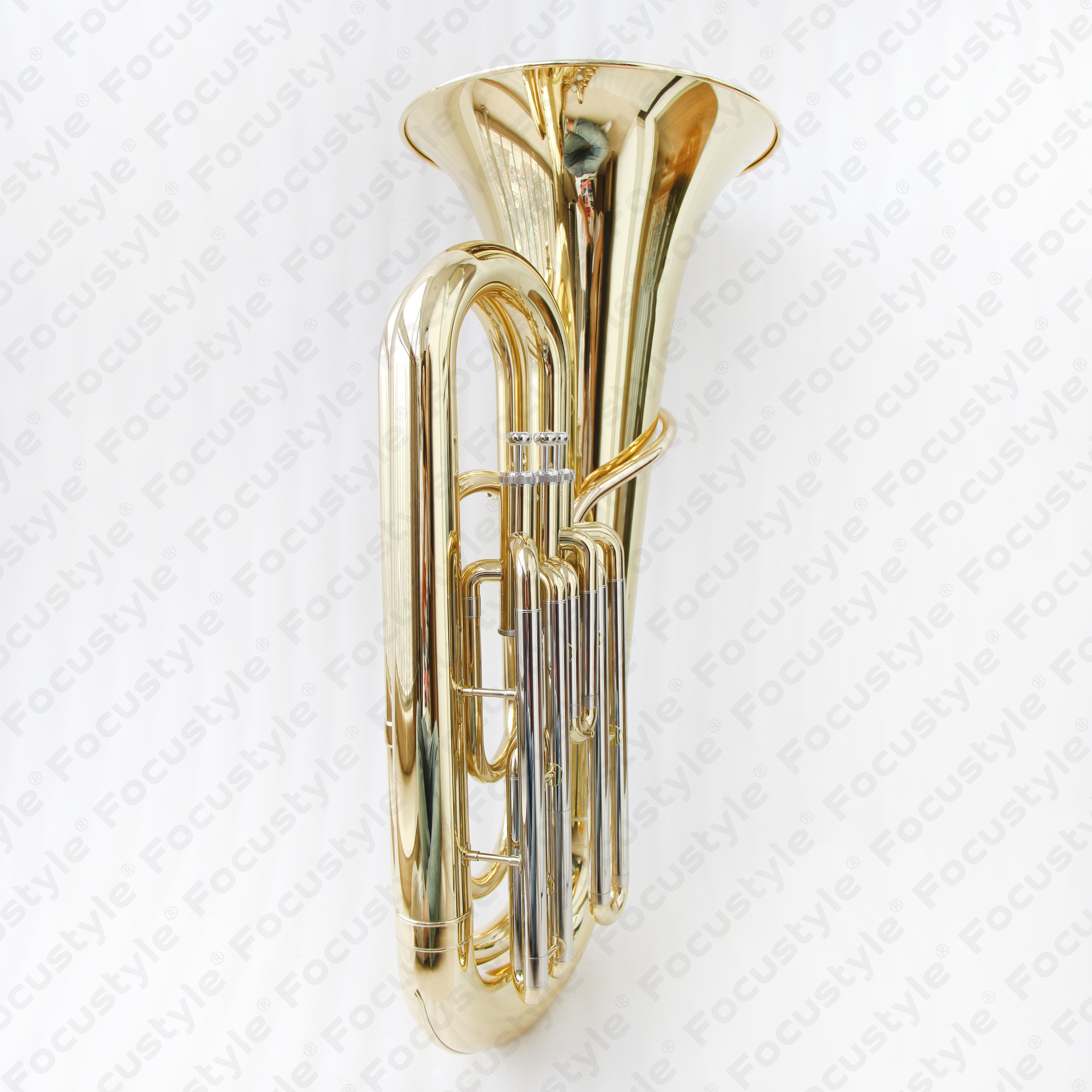 Tuba de colores: elegantes instrumentos de latón para todas las edades
