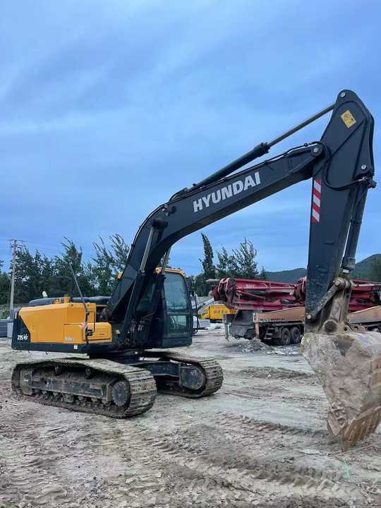 Second Hand Hyundai 215VS Digger Low Quality Made in Korea 21 Ton Used ...