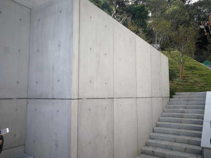 Durable Precast Concrete Wall Panels for Exterior & Interior
