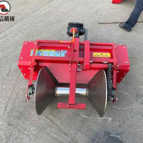 Small Walk-Behind Tractor for Efficient Strawberry Ridge Cultivation