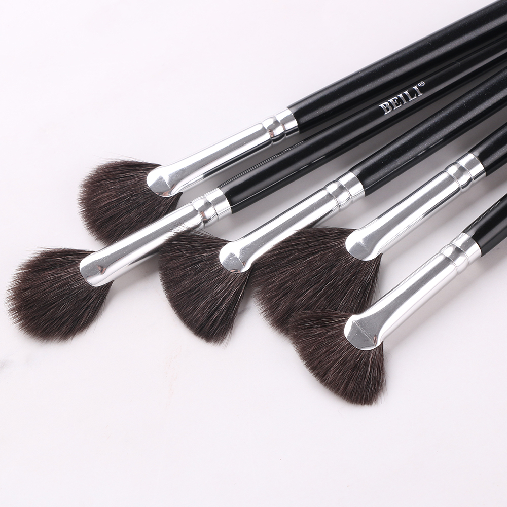 Portable Makeup Fans - Versatile and Cooling Solutions