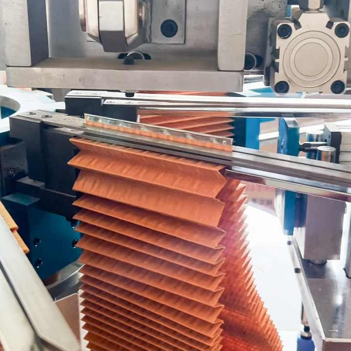 Full-auto Turntable Clipping Machine for Filter Paper