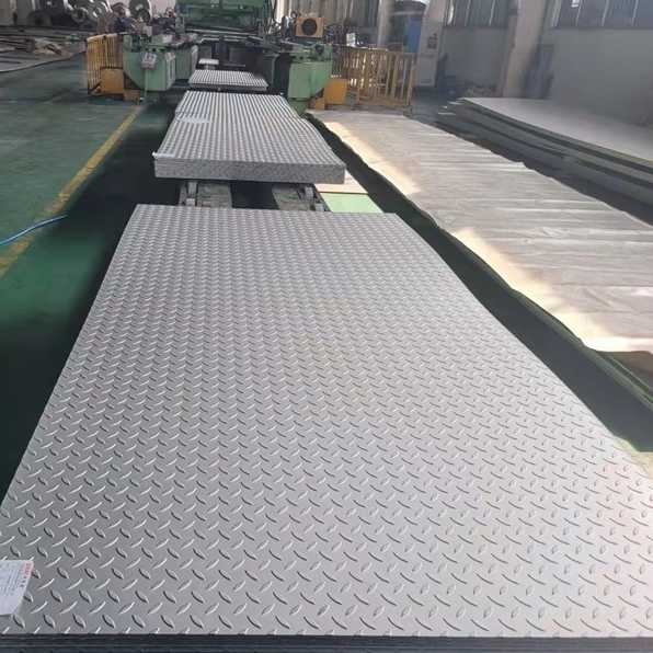 Factory Price ASTM 316 304 201 Embossed Diamond Pattern Lentil Pattern ...