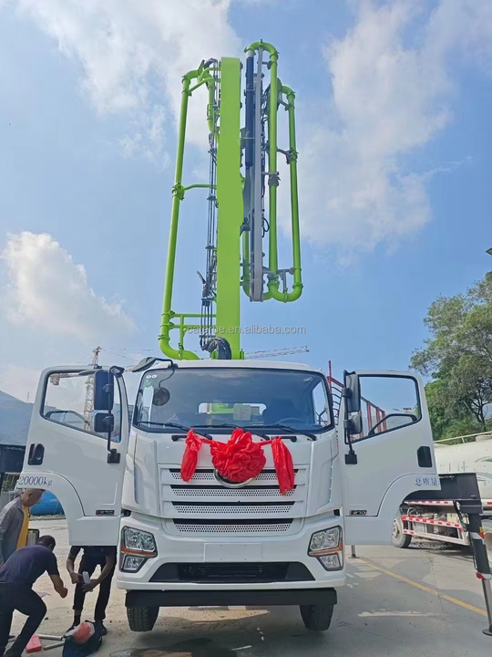 Famous Brand 31m Pump Boom Concrete Pump ZLJ5200THBJF 31X-5RZ for ...