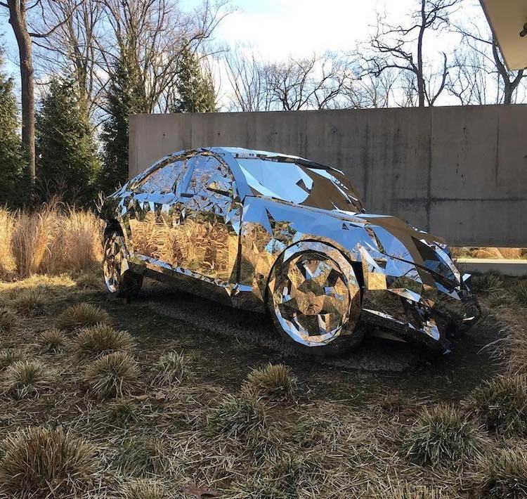 Custom Life Size Stainless Steel Mirror Finish Car Sculpture Model