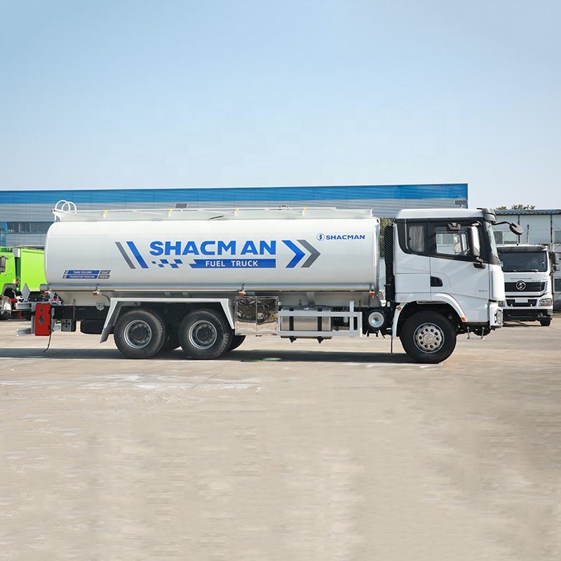 Shacman X3000 6x4 Oil Tanker Trucks Right Steering Manual Transmission ...