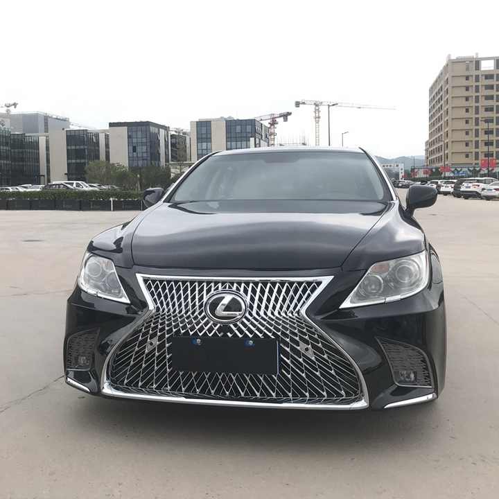 Lexus LS 350/430/460/600 Front Bumper Grille Kit (2006-2012) OEM