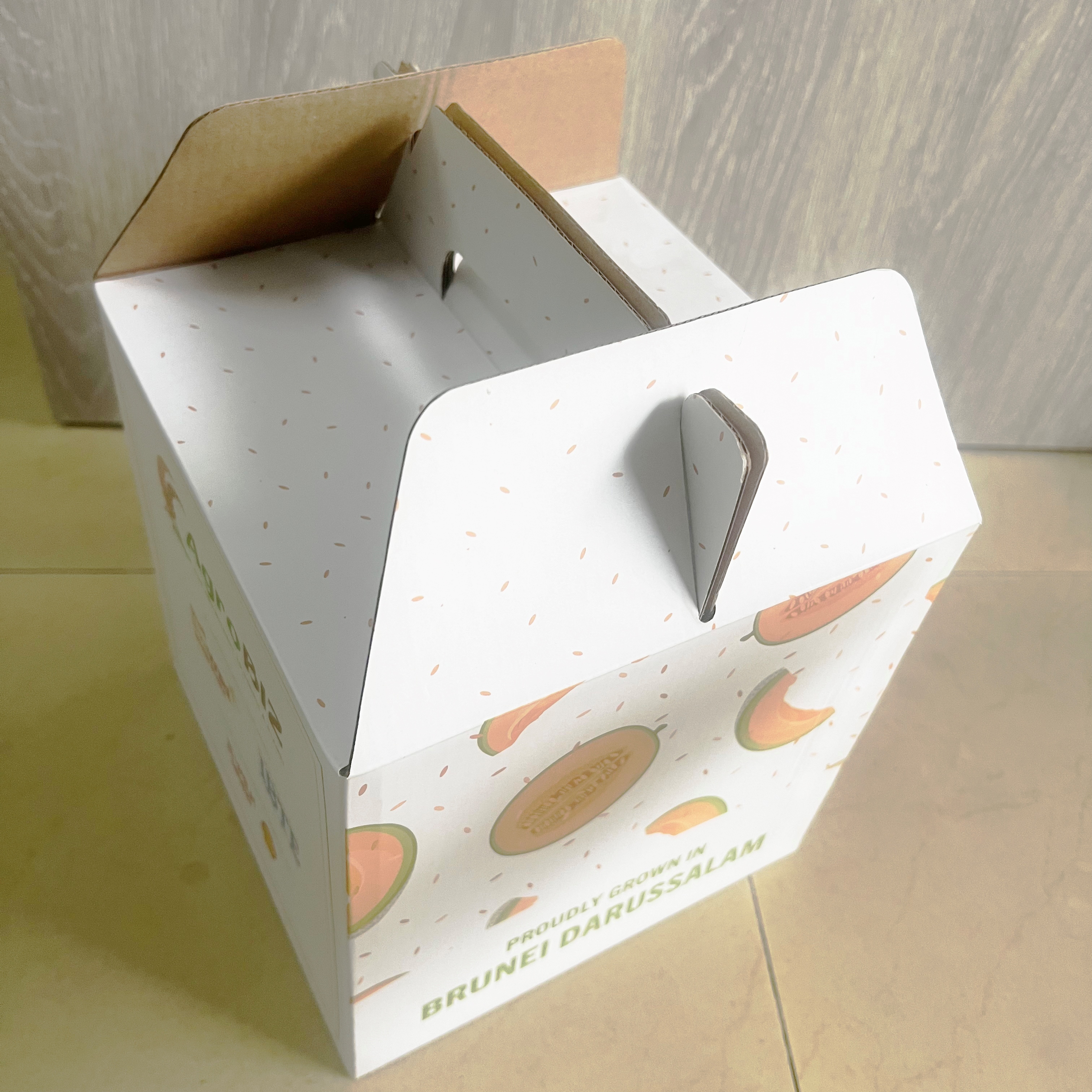 On Sale Papaya Packaging Box Made of Green Material | Alibaba.com