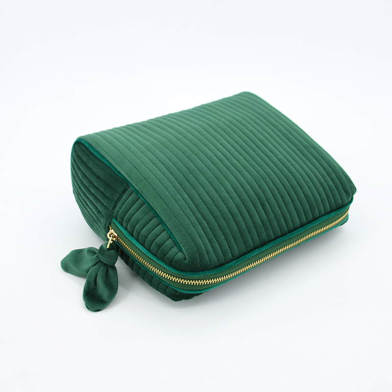 How to Choose the Best Cute Makeup Pouch for Your Needs