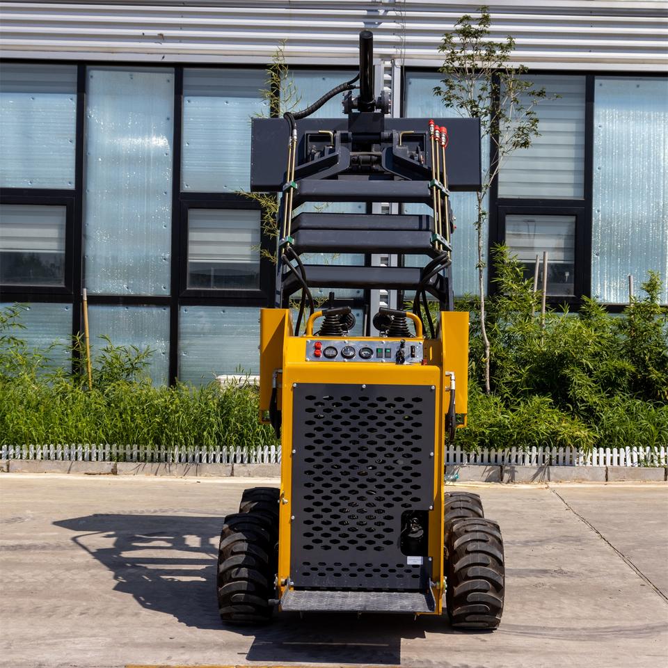 Electric Remote Control Mini Skid Steer Loader for 150 Meters