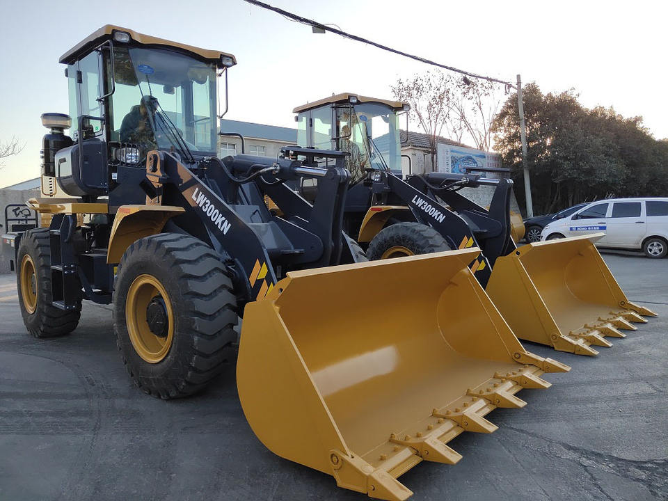 Front Loader 1.8M3 Rock Bucket 3 Ton Wheel Loader LW300KN| Alibaba.com