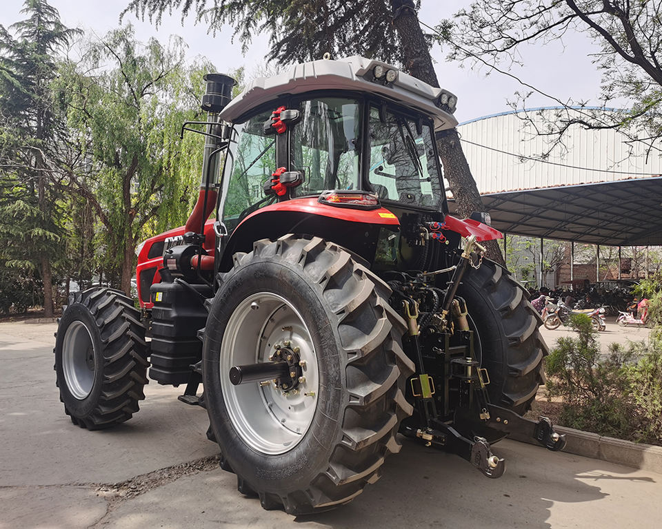For Chinese Compact Agriculture Farm 4WD Tractor 60HP with AC Cabin ...