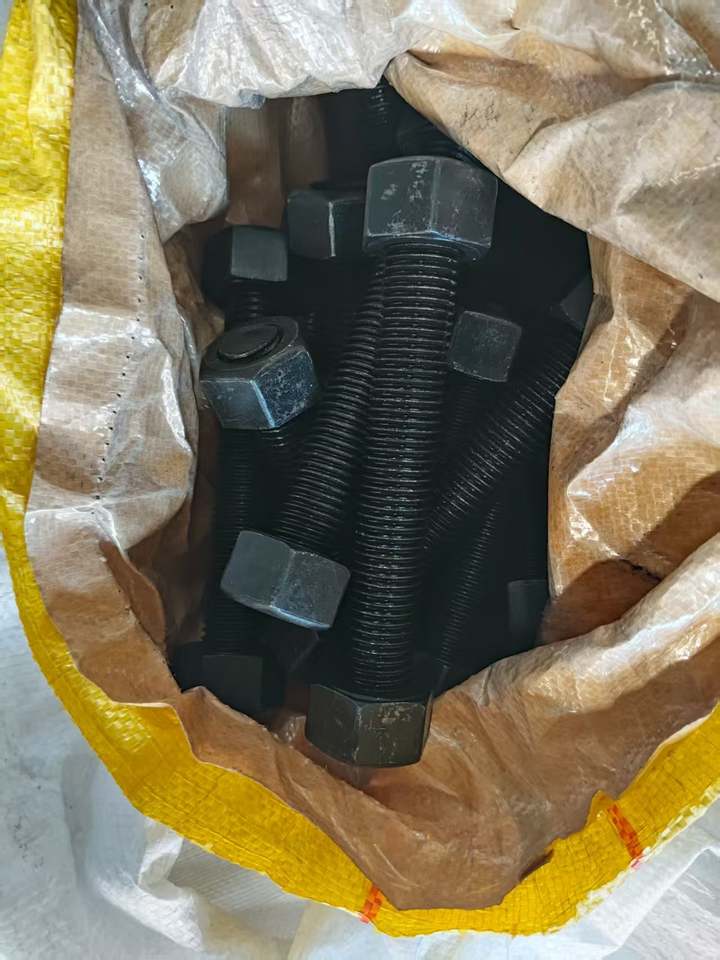 ASTM A193 B16 M19 M24 Black Painting Galvanized Steel Carbon Steel 55mm ...