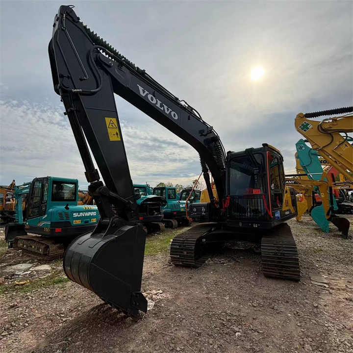 Original Volvo Used EC140 Excavator 14 Ton Second Hand Medium Almost ...