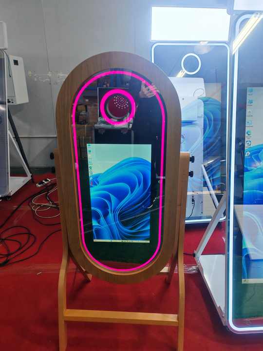 Keft Mirror Photo Booth - Vintage Style & Touch Screen