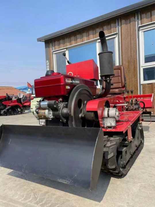 Agricultural Machinery Mini Farm Rotary Tiller Track Type Tractor ...