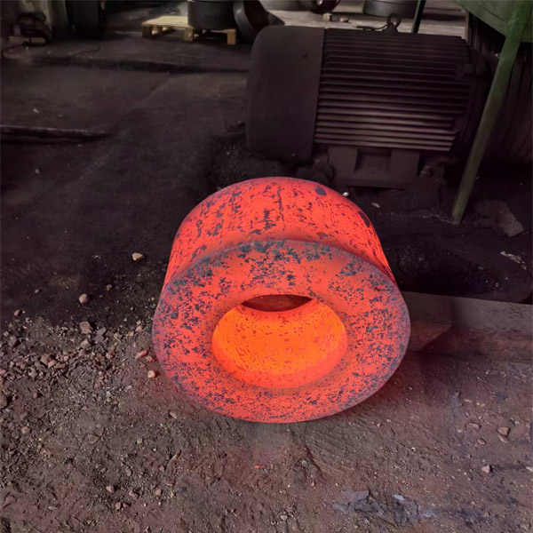 Hot Forging 40Cr big ring,Forged steel flange ring,Forging Heavy 42CrMo ...