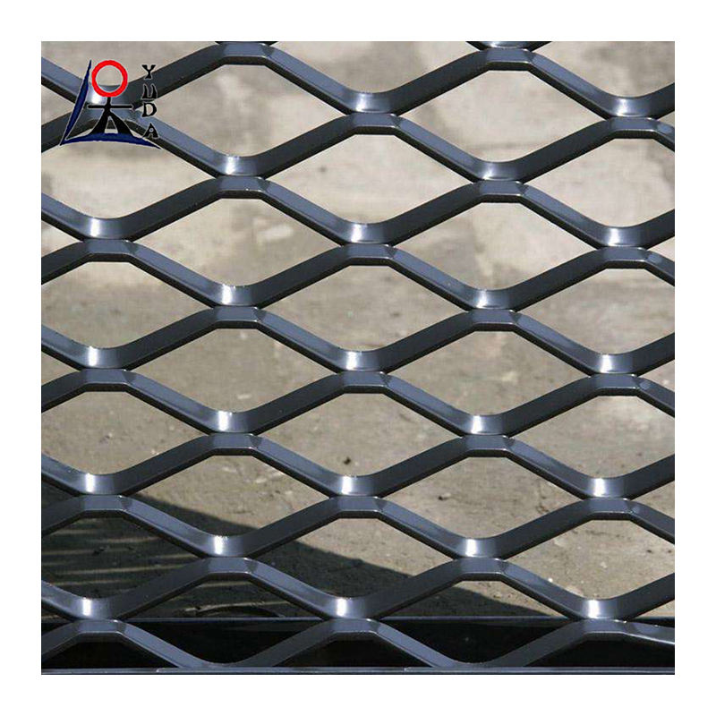 Rhombus Mesh Expandable Metal Fence - Durable & Customizable