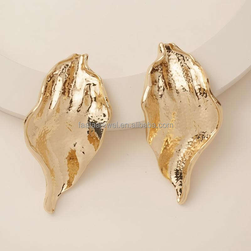 Alloy Electroplated Pendant Earrings Fashion Jewelry with Irregular ...