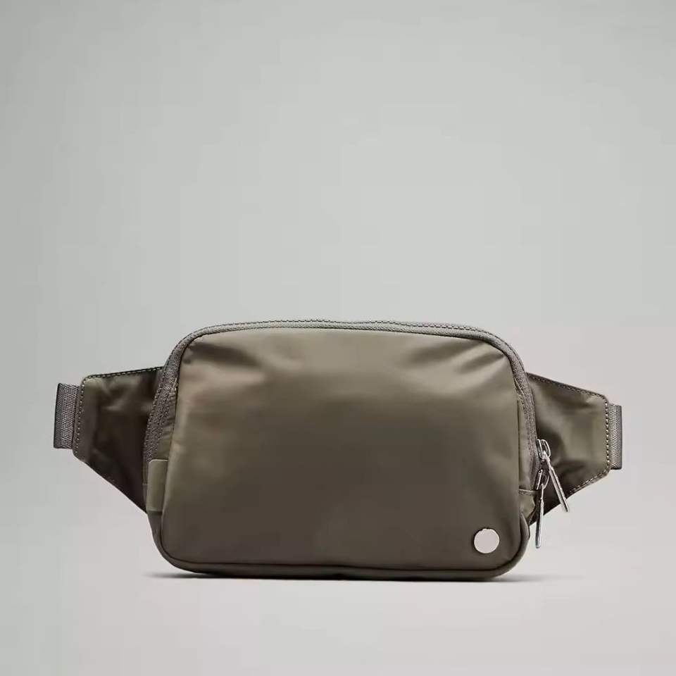 USA Oversea Warehouse 2L Solid Nylon Waist Bag Fanny Pack for Travel ...