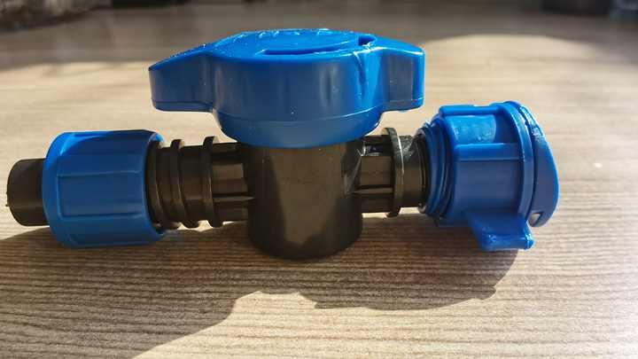 16mm Lock Valve for Soft High Quality Drip Tape Mini Drip Valve India ...