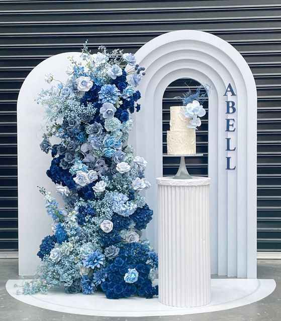 White Acrylic Arch Door PVC Flower Runner Decoration for Wedding