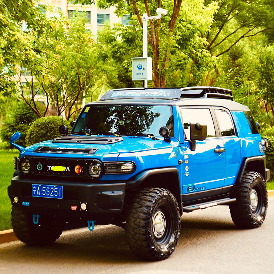 Nerf Bars Running Boards for Toyota FJ Cruiser - Durable & Stylish