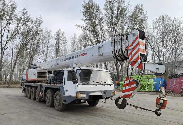 Zoomlion 80t Truck Crane Mobile Crane Ztc800V552.2 in Stock Model Lifting Crane in Stock ...