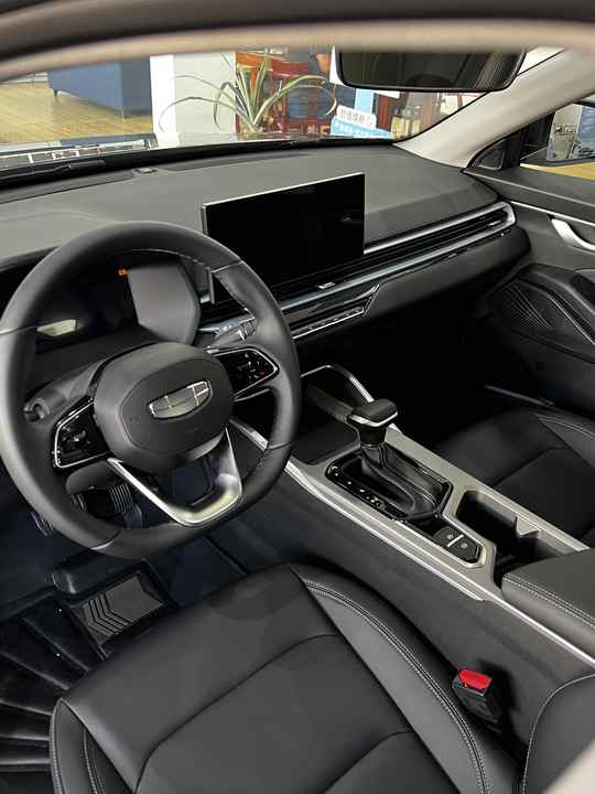 Geely Emgrand 2026 Gasoline Car Geely Emgrand Sedan Geely Emegrand 2025 ...