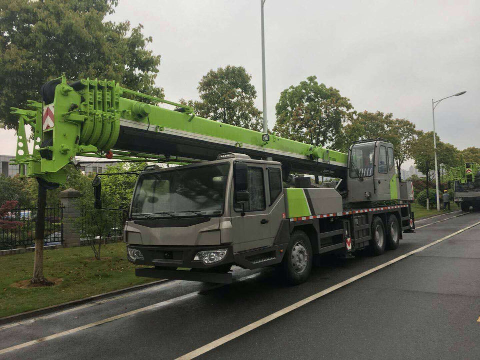 Grue mobile Zoomlion ZTC200V 200T-Capacité de charge élevée et ...