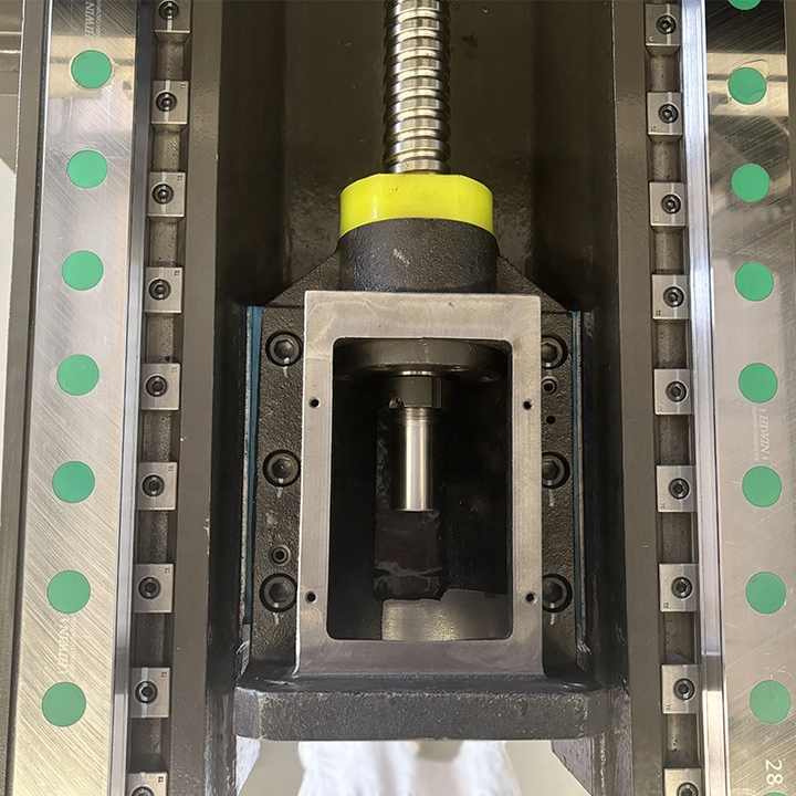 VMC850 - High-Quality 5-Axis CNC Milling Machine for Mini Tasks