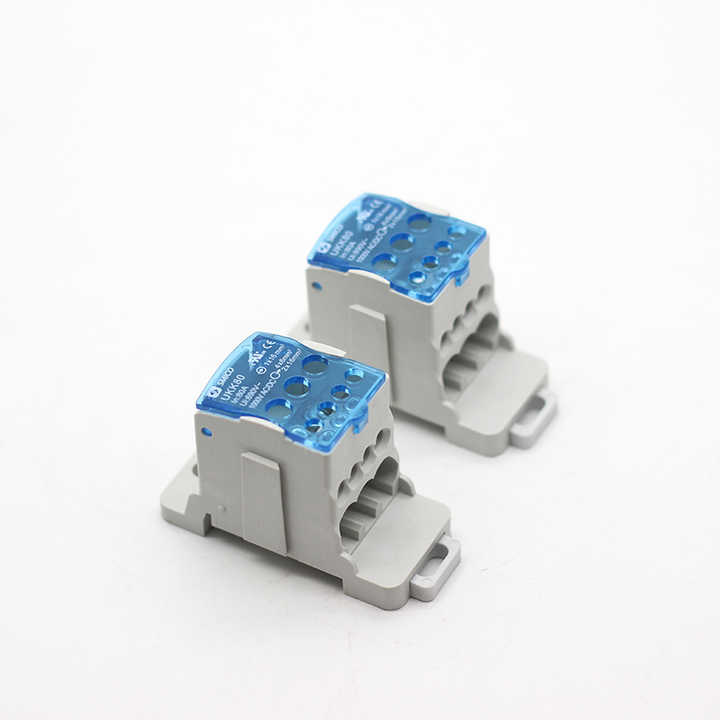 One-in and multiple-out rail-type single-pole junction box UKK80A/125 ...