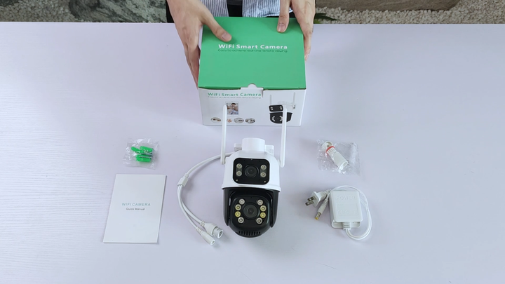 Outdoor Auto Tracking Floodlight Alarm Siren - Veezoom PTZ Camera