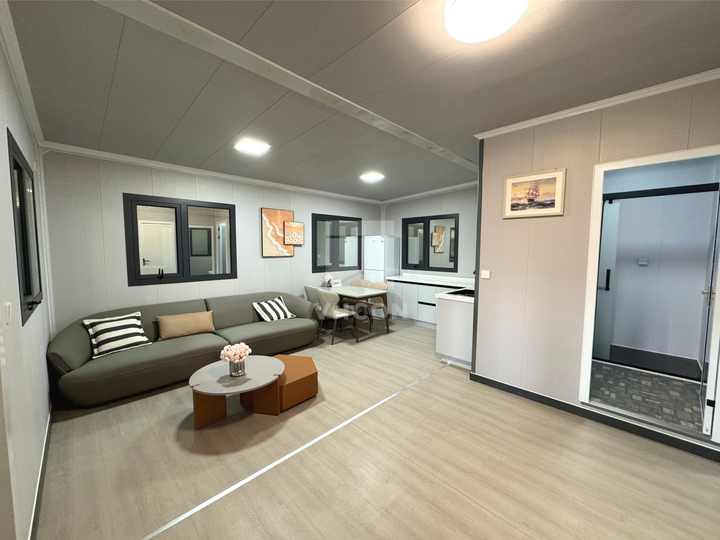 China Expandable Container House PVC Floor Five Bedroom