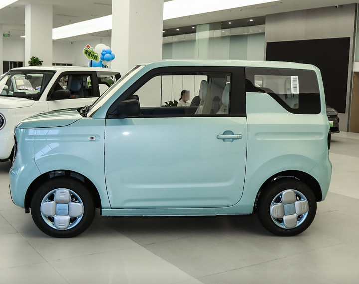 Geely Electric Panda Mini EV Car - 4 Seats, 200km Range