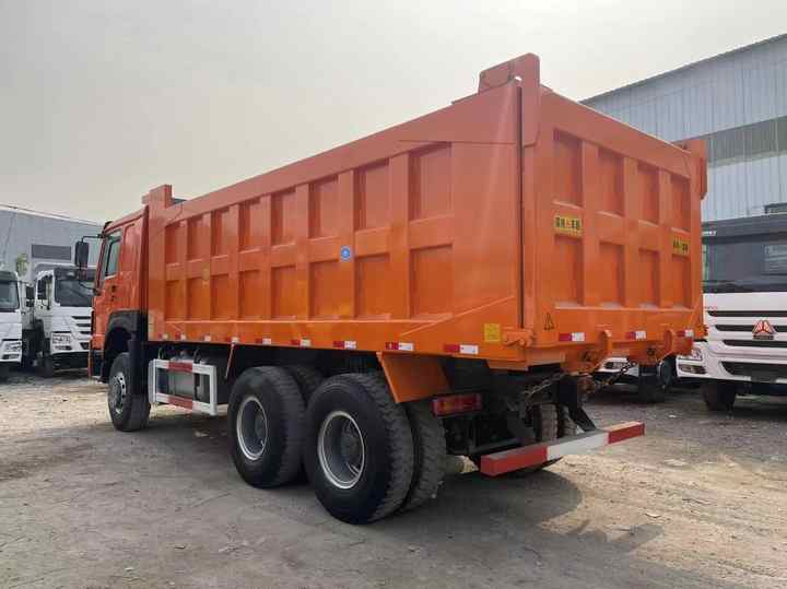 Sinotruck Heavy Duty 10-Wheel Civil Engineering 371 380 Used Dump ...