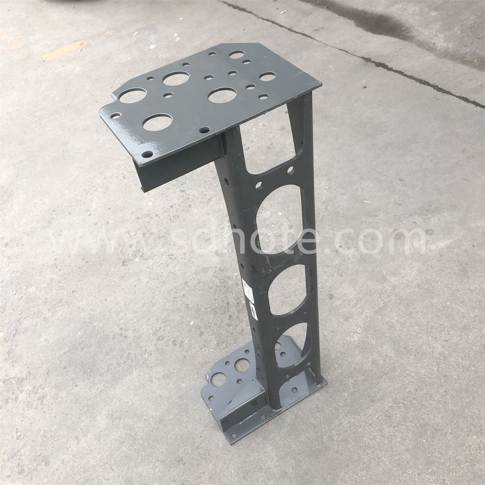 Weichai Truck Sinotruk HOWO Parts Front Cross Beam Assy WG9525930043 ...
