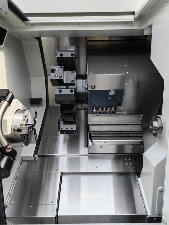 JAPAN Technology 3-axies Heavy-Duty Type Turning Lathe Machine Metal ...